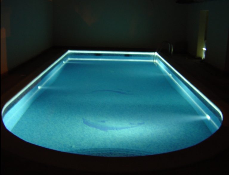 Side Glow Fiber Optic Perimeter Pool Lighting Cables - SanliLED.cn